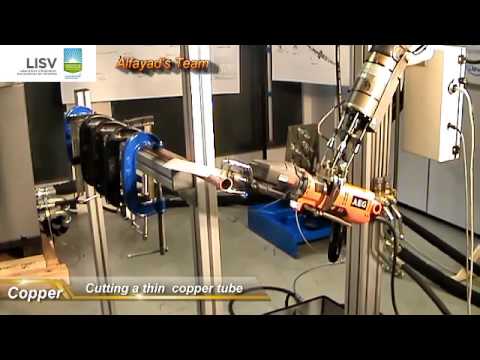Humanoid Hydraulic robot : HYDROïD - YouTube