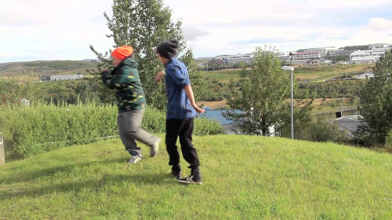 Alex Orri og Ísak - YouTube