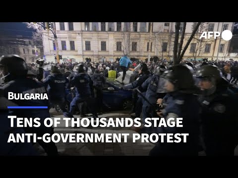 Protesters and police clash in Bulgaria anti-graft demonstration | AFP
