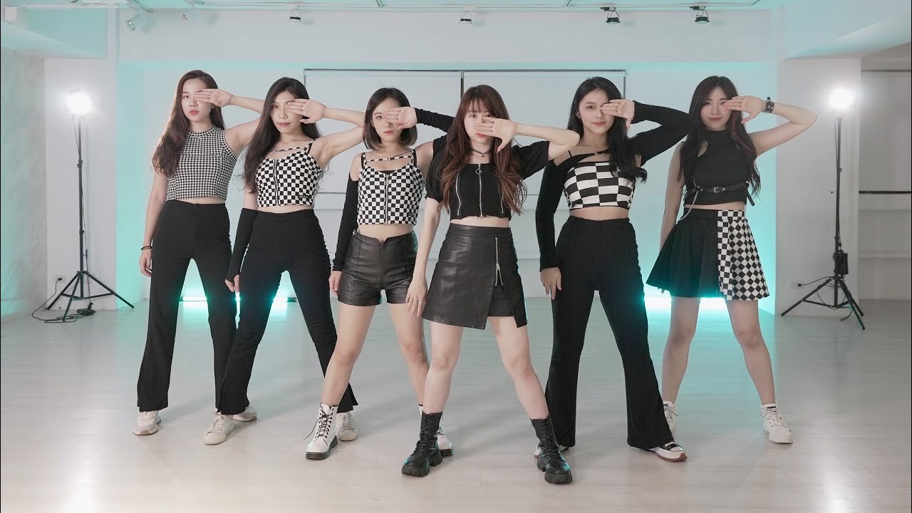 LESSERAFIM-Fearless (Dance cover by Ariel) - YouTube