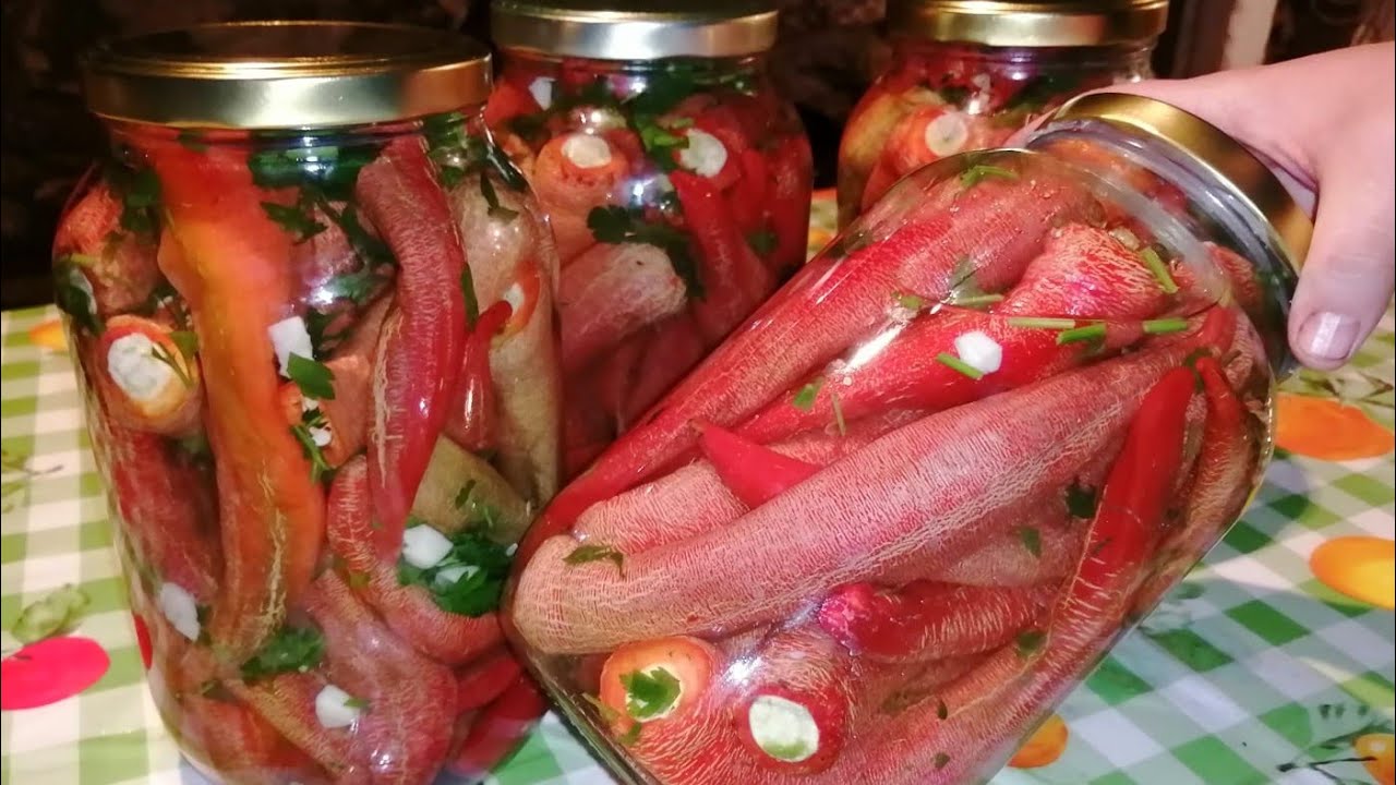 Zimnica 💯 Туршија со Везени Пиперки полнети во Тегли !! - YouTube