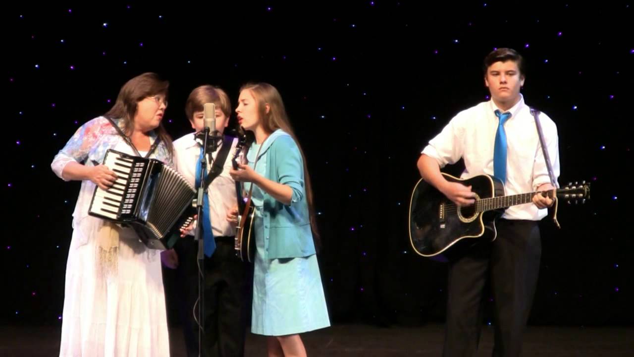 The Cook Family - Lord Don't Let It Hurt Any More - YouTube