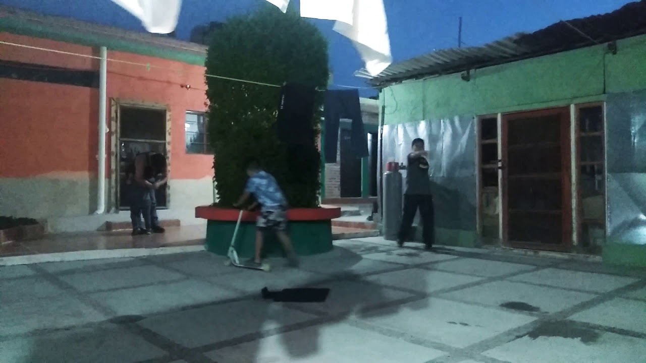 Los 4 dementes Kids - YouTube