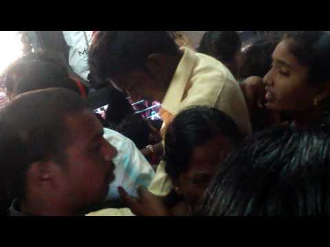 Rush in train