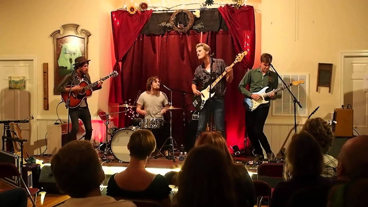 Humming People - "Stars" at BirdSong Studio LIVE - YouTube
