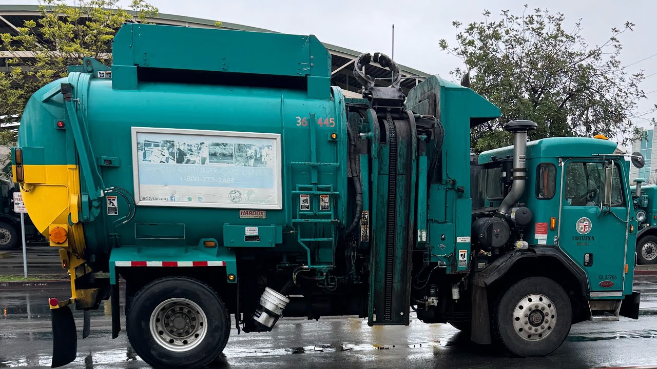 Automated Side Loader Garbage Truck! - Garbage Man POV - YouTube