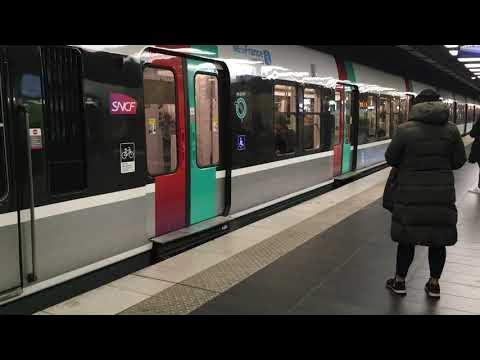 RER B RATP : Départ d'une UM2 de MI84 IDFM et MI79 STIF en Gare de Châtelet-Les-Halles . - YouTube