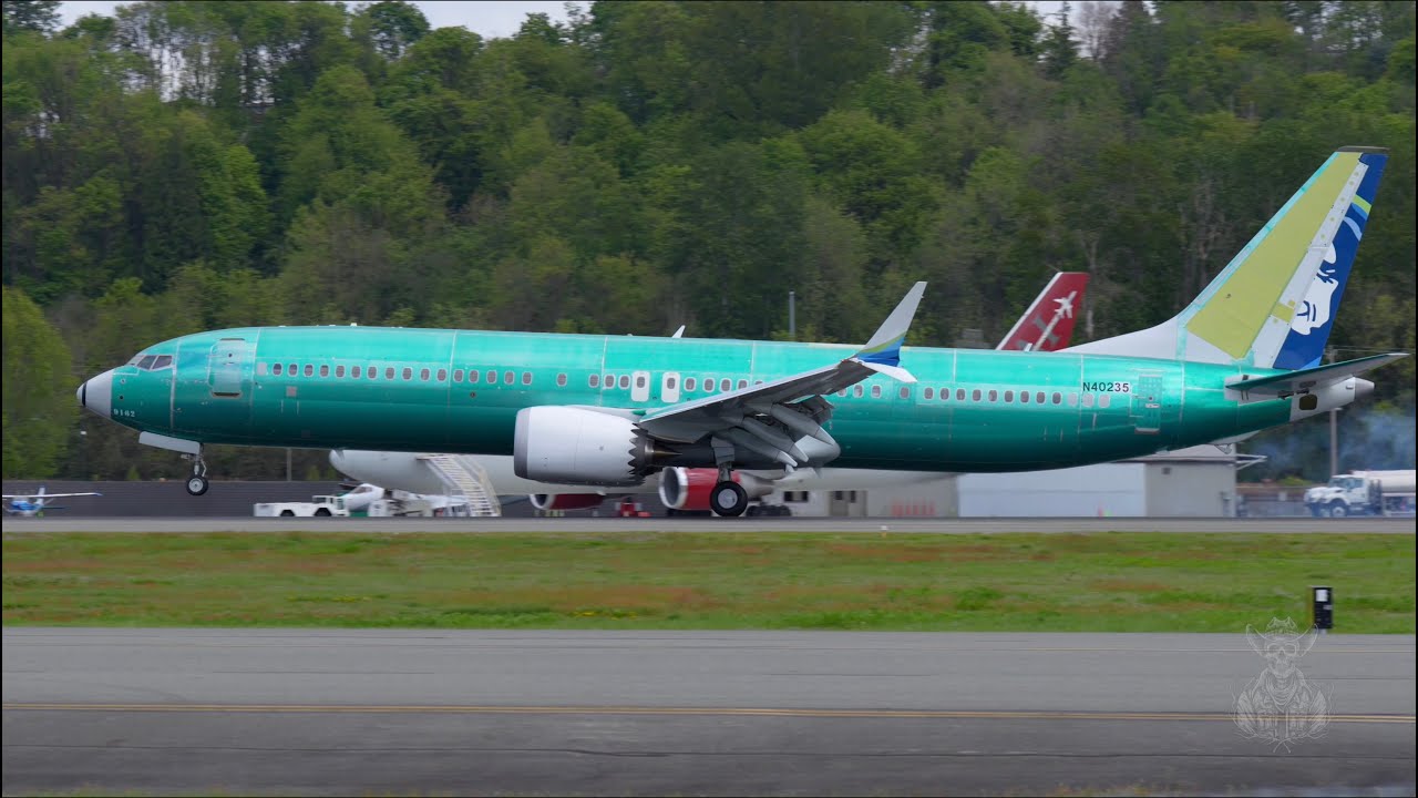 Green 737 MAX 9 Landing And RTO At Boeing Field - YouTube