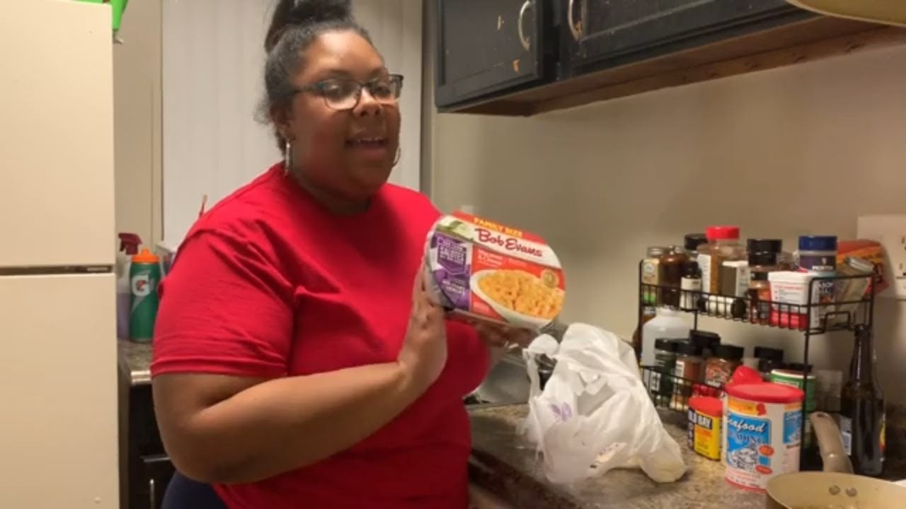 Boring Bob Evans Mac And Cheese Upgraded | Fried Black Sea Bass - YouTube