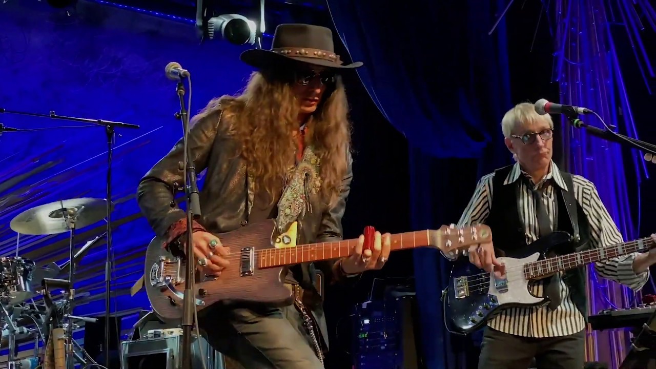 LOOSE CHANGE | by Justin Johnson - Live at Sony Hall, NY with The Fab ...