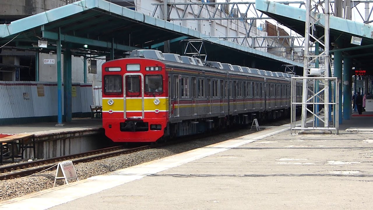 KRL Commuter Line Tokyu Metro 6031 & Tokyu 8510 - YouTube