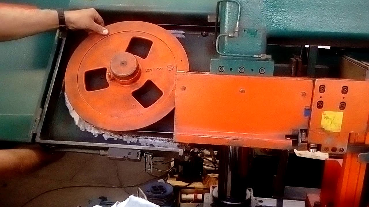 How to replace the blade (2) - YouTube