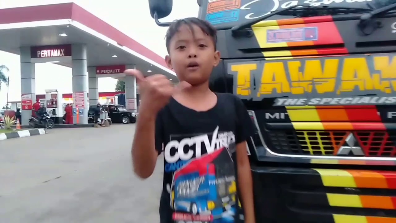 TRUK OLENG - YouTube