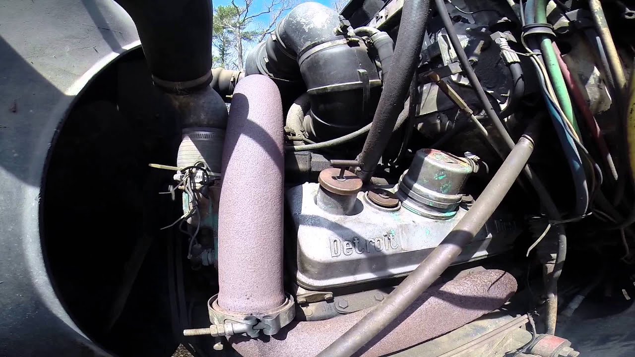 Cold Start Detroit Diesel 6V92. - YouTube