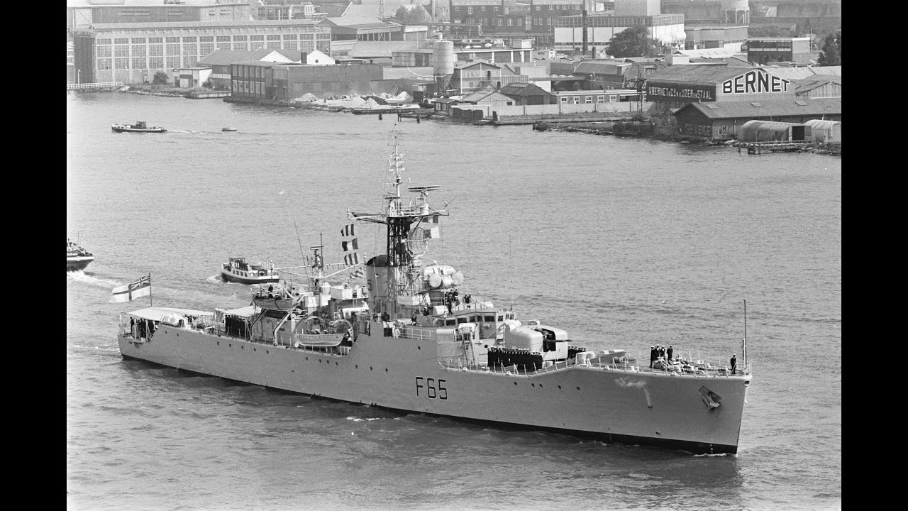 War Thunder Premium Whitby Class Frigate HMS Whitby F36 Test Drive ...