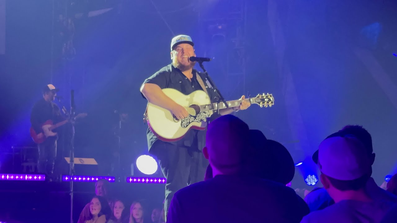 Luke Combs- Forever After All (Live @ American Family Field in ...