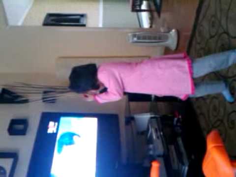 Rii's zobbie dobbie dancing - YouTube