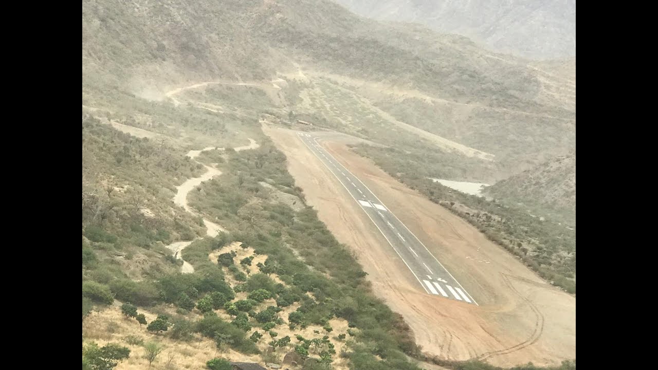 Aproximación final y aterrizaje aeródromo Chagual Perú - YouTube
