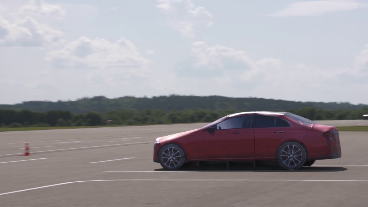 Mercedes-Benz S-Class - Active Brake Assist Cross Traffic Function ...