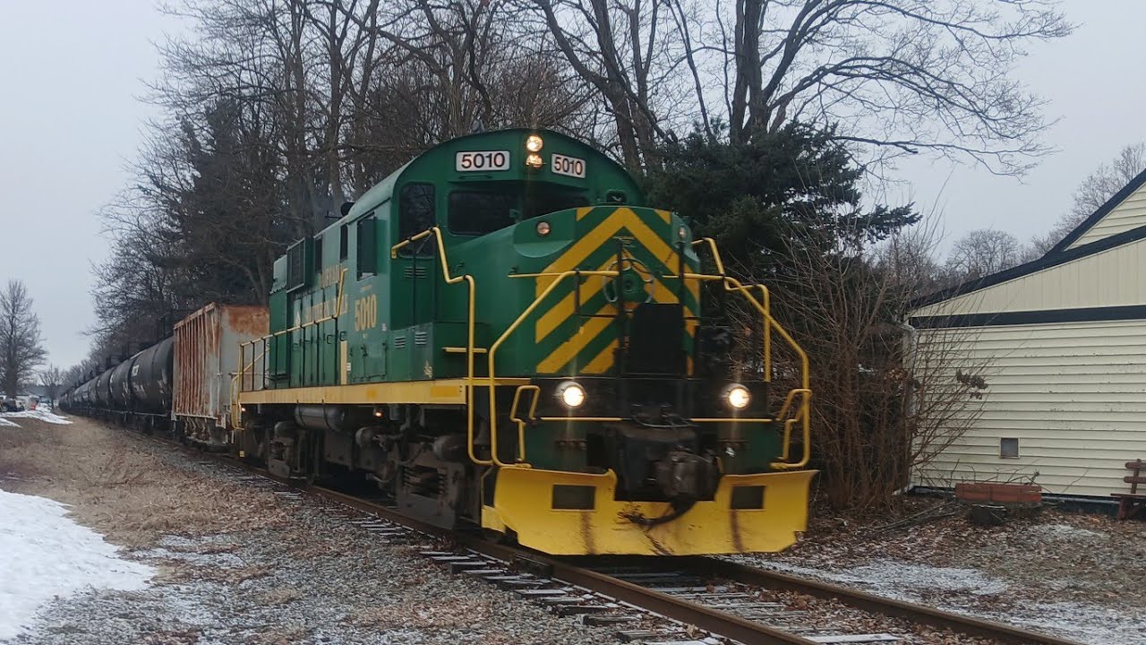 Chase the Buffalo Southern railroad 5010 RS11 heading north to the yard ...