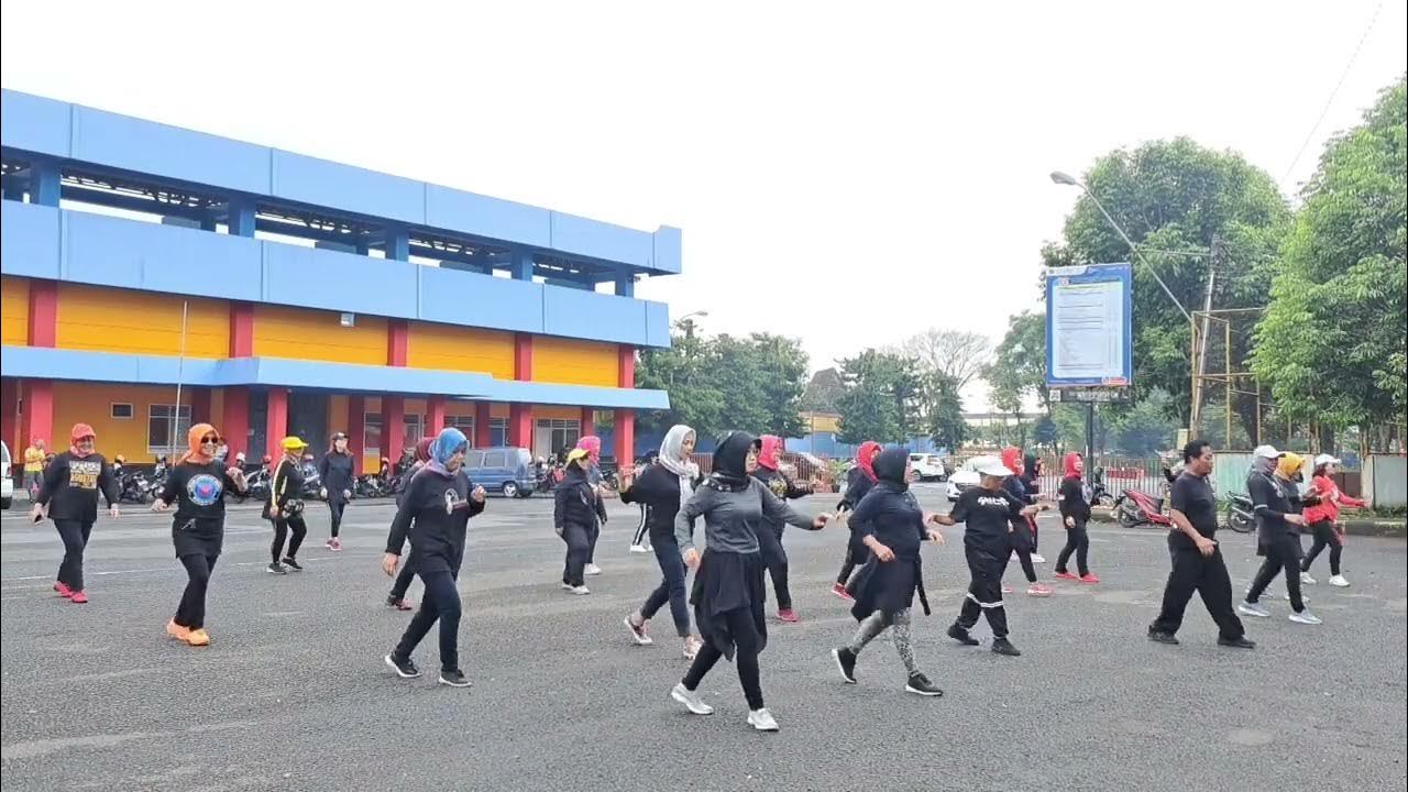 Hideaway Cha - Classic Line Dance / chareo Joanne Brady, Jamie Marshall, Jo Thompson Szymanski ...