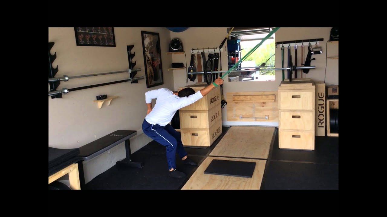 Spartan Lat Stretch with Banded Distraction - YouTube