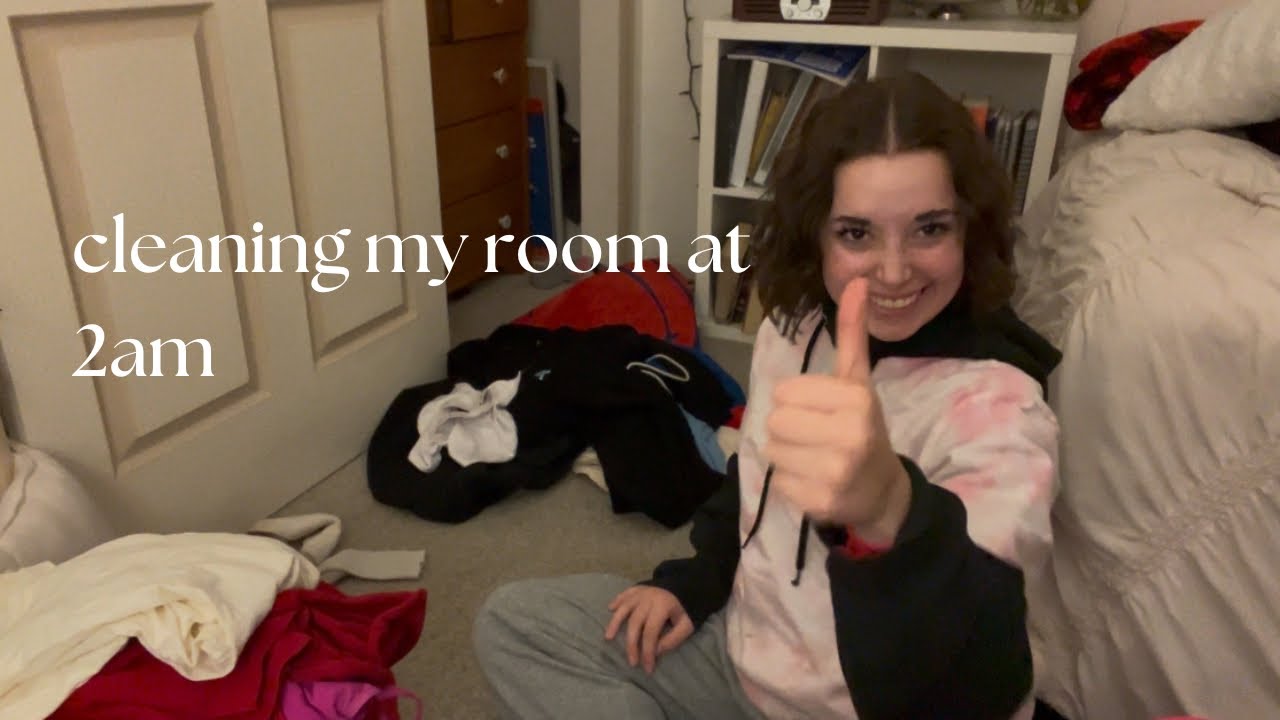 Cleaning my room at 2am! Vlogmas day 11 - YouTube