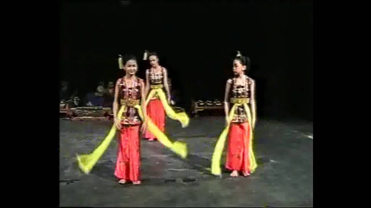 Tari Bedoyo Srigati - YouTube