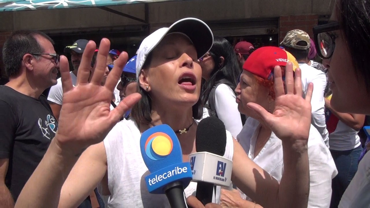 Tania Sarabia y Mariam Valero presentes en la marcha del 19 de abril ...