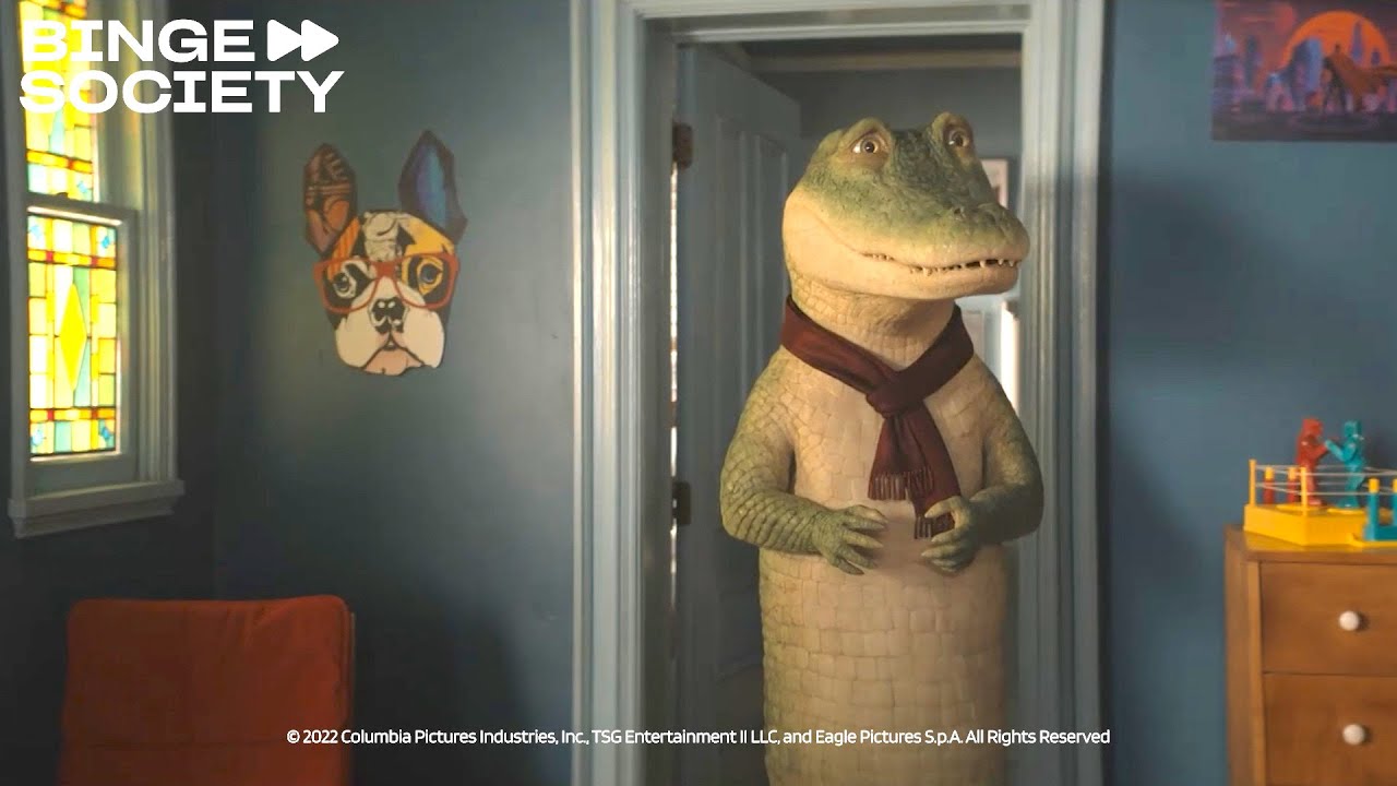 Lyle Lyle Crocodile: Dad meets Lyle - YouTube