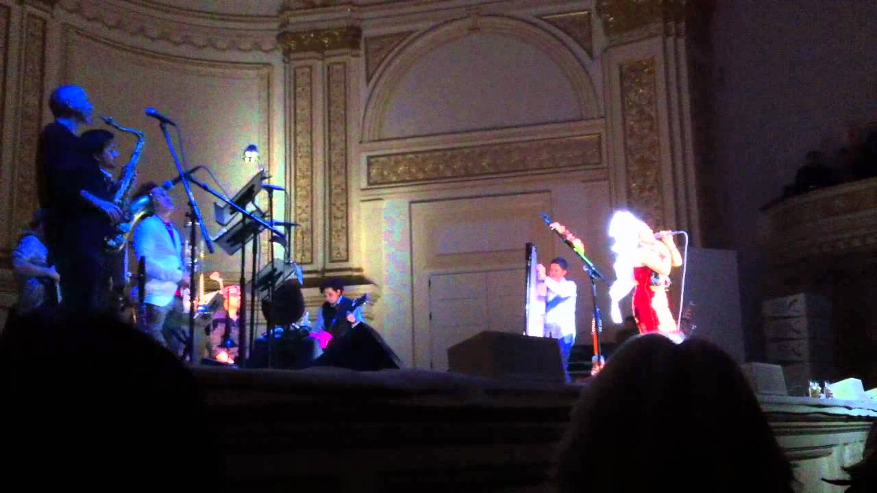 La Llorona by Lila Downs - YouTube