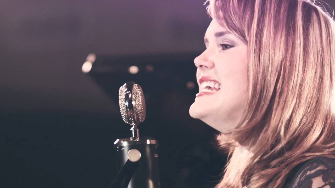 Aryn Michelle | Moses [Live Acoustic Music Video] - YouTube