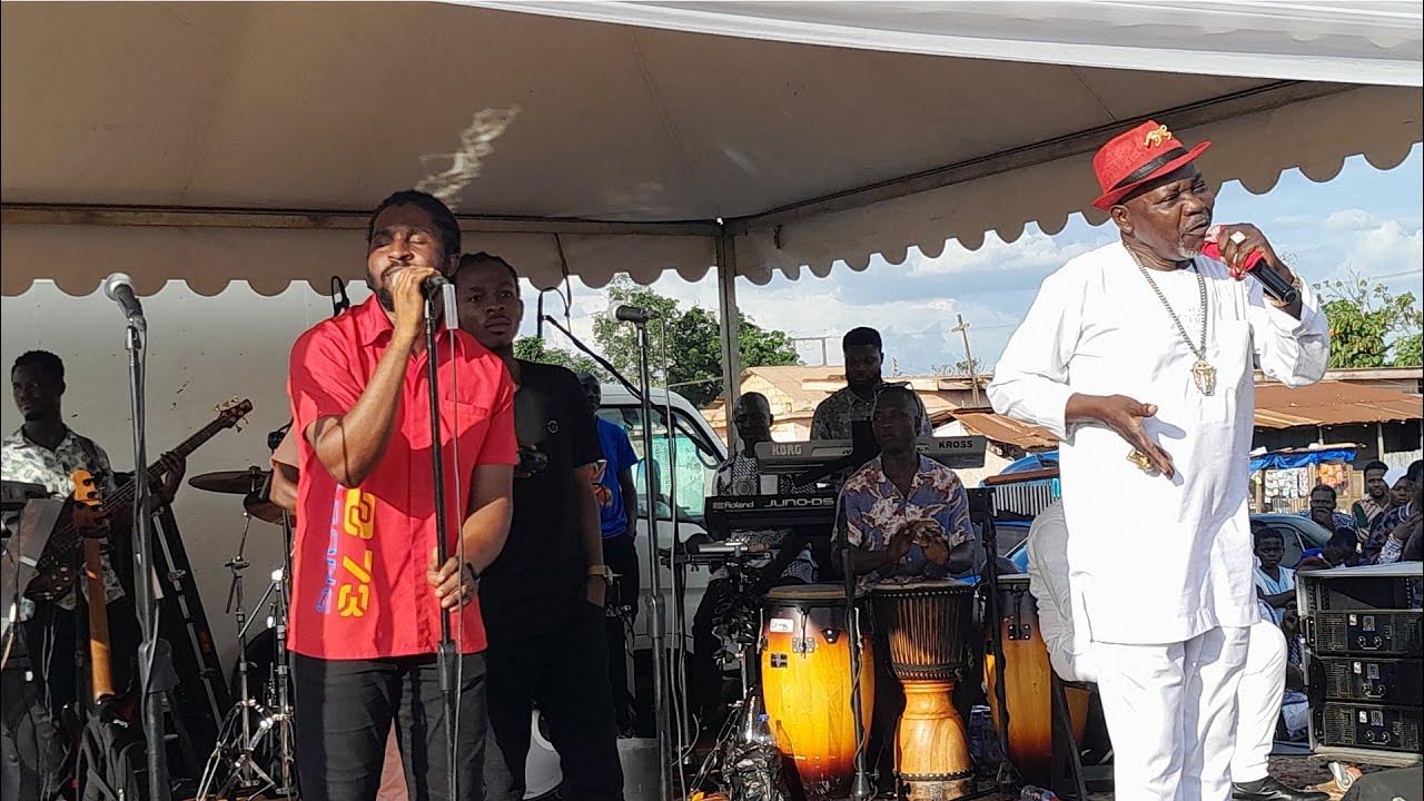 Nana Aboagye Dacosta Performs At Legendary Kwadwo Akwaboah's Funeral - YouTube