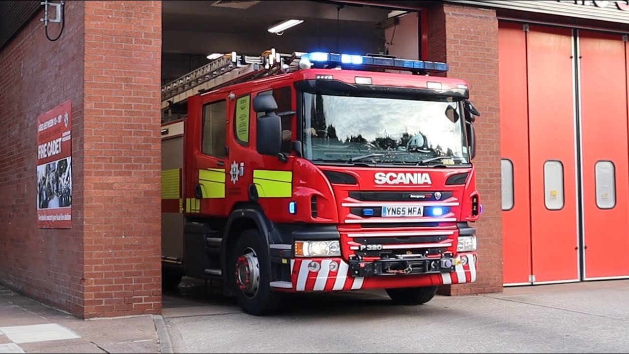 Edlington Pump Turnout - South Yorkshire Fire & Rescue - YouTube