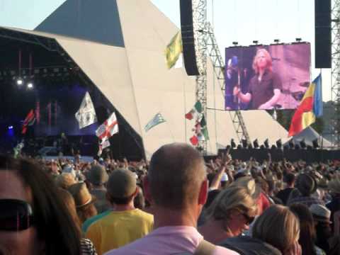 FIX UP LOOK SHARP DIZZEE RASCAL GLASTONBURY 2010 PYRAMID STAGE - YouTube