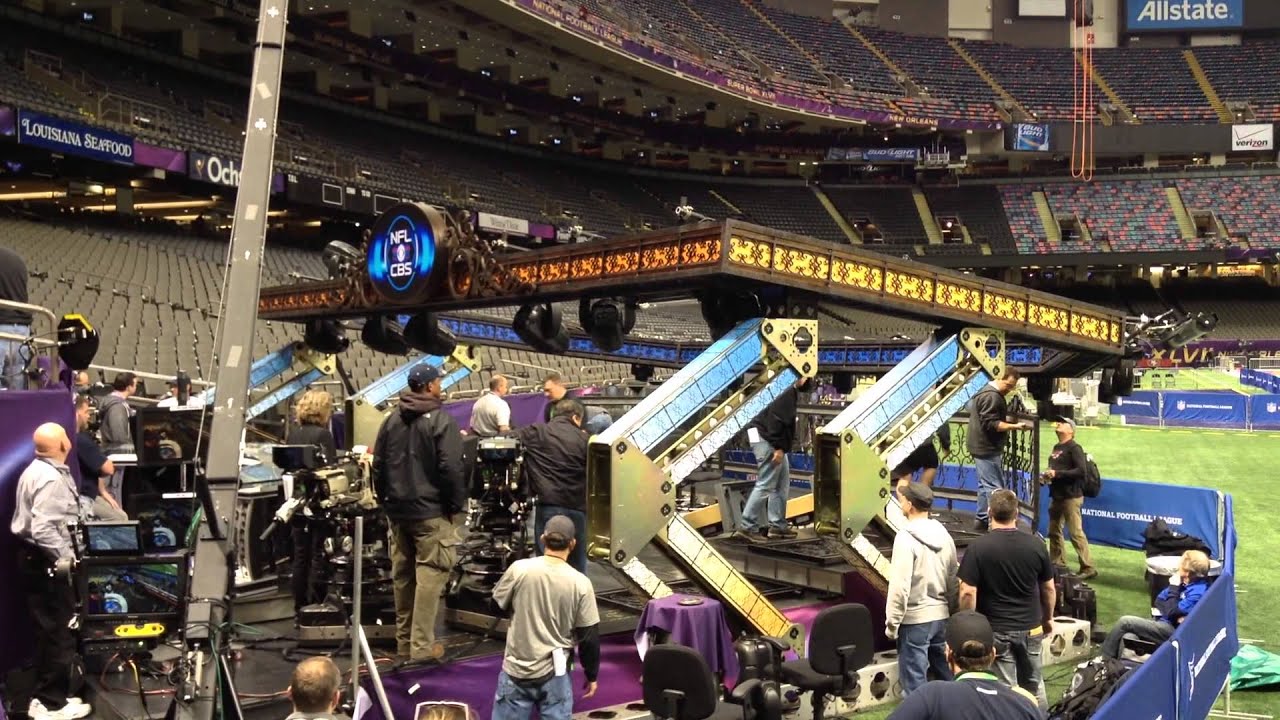 ModTruss Lift arms at Super Bowl Lowering - YouTube
