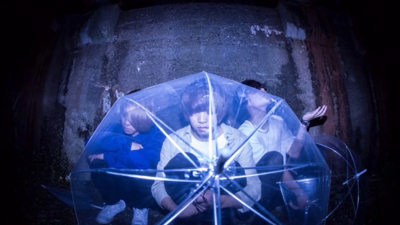 Perfect Blue Umbrella - しあわせ - YouTube