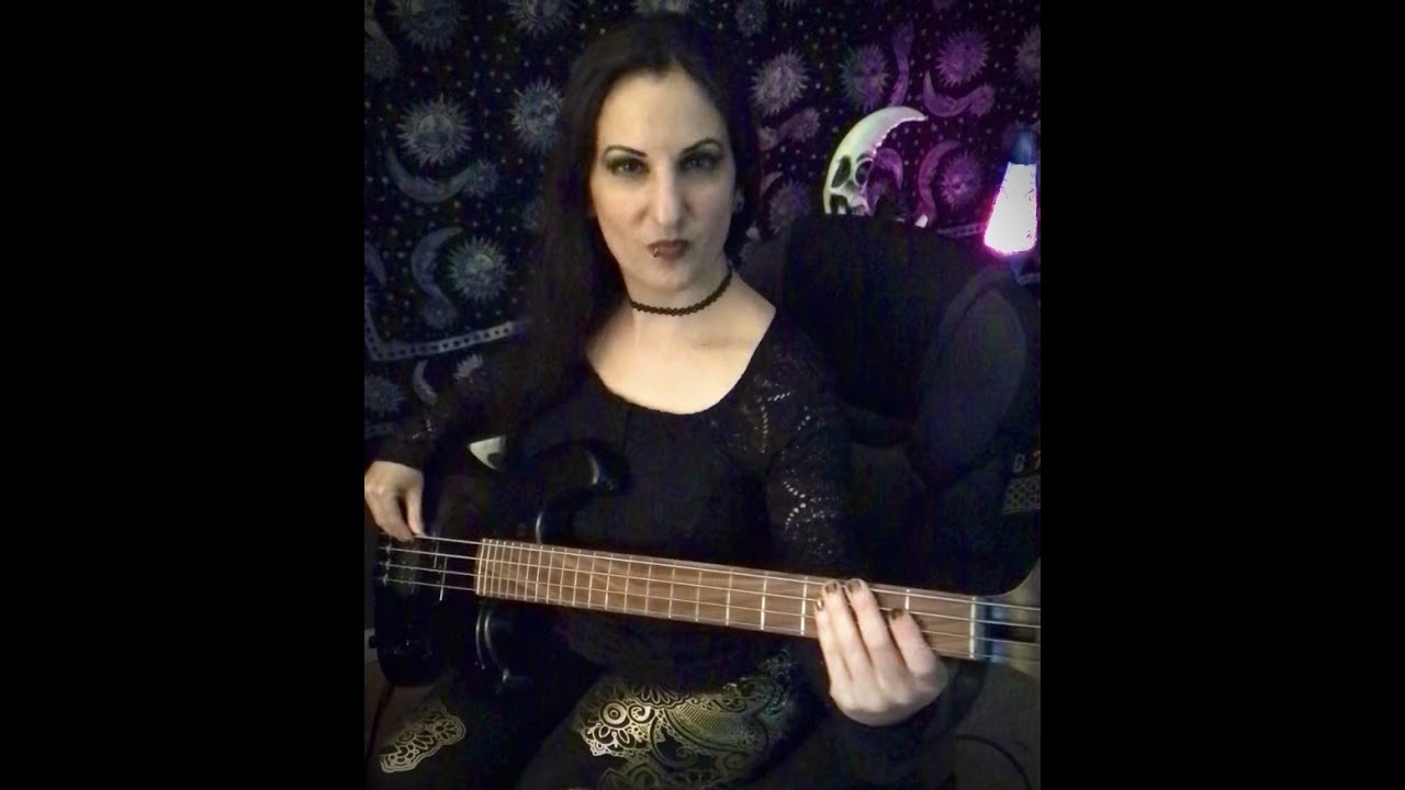 “Killing Time” Megadeth bass cover by @VirgoBass - YouTube