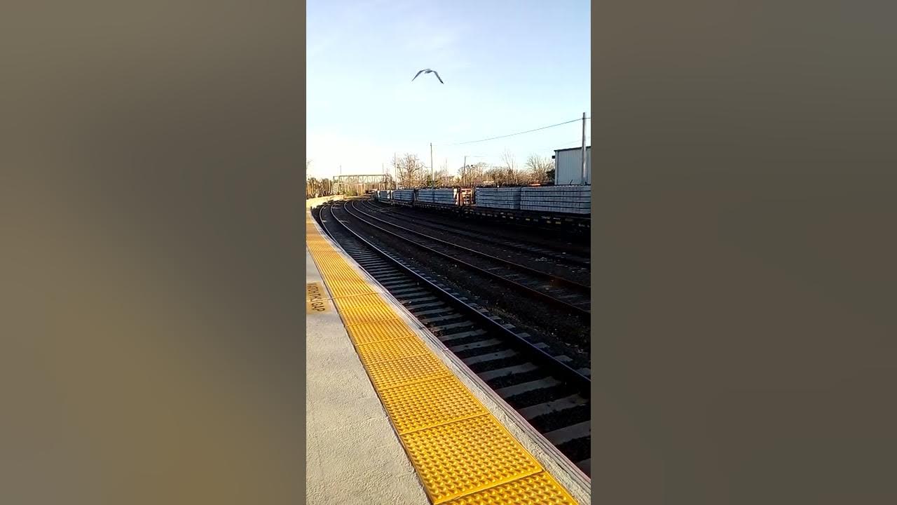 Not In Service DE30AC LIRR Double Decker Cannonball train leaving Port Jefferson - YouTube