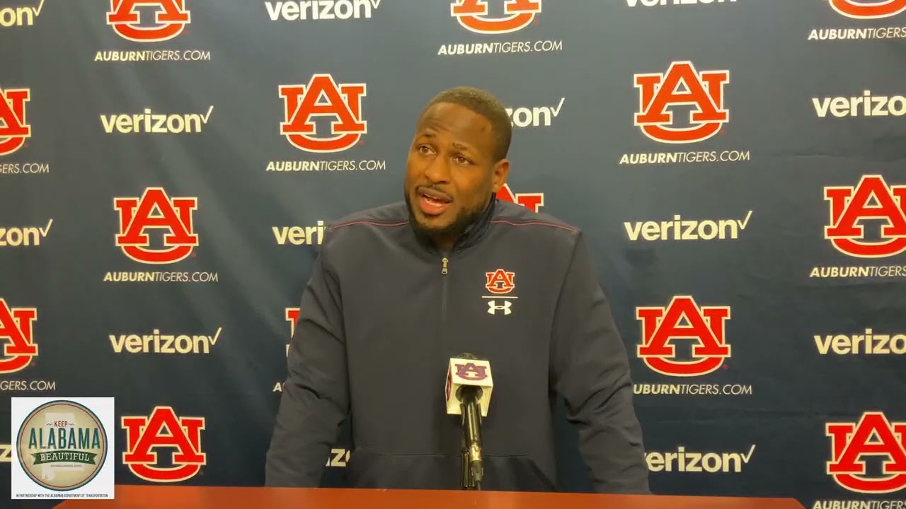 Carnell 'Cadillac' Williams Press Conference - Monday, April 5 - YouTube