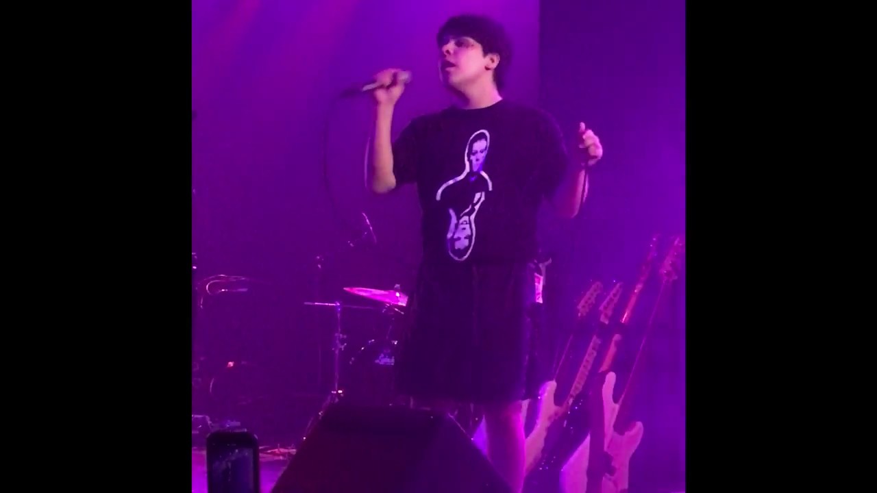 Cuco Concert Chicago - YouTube