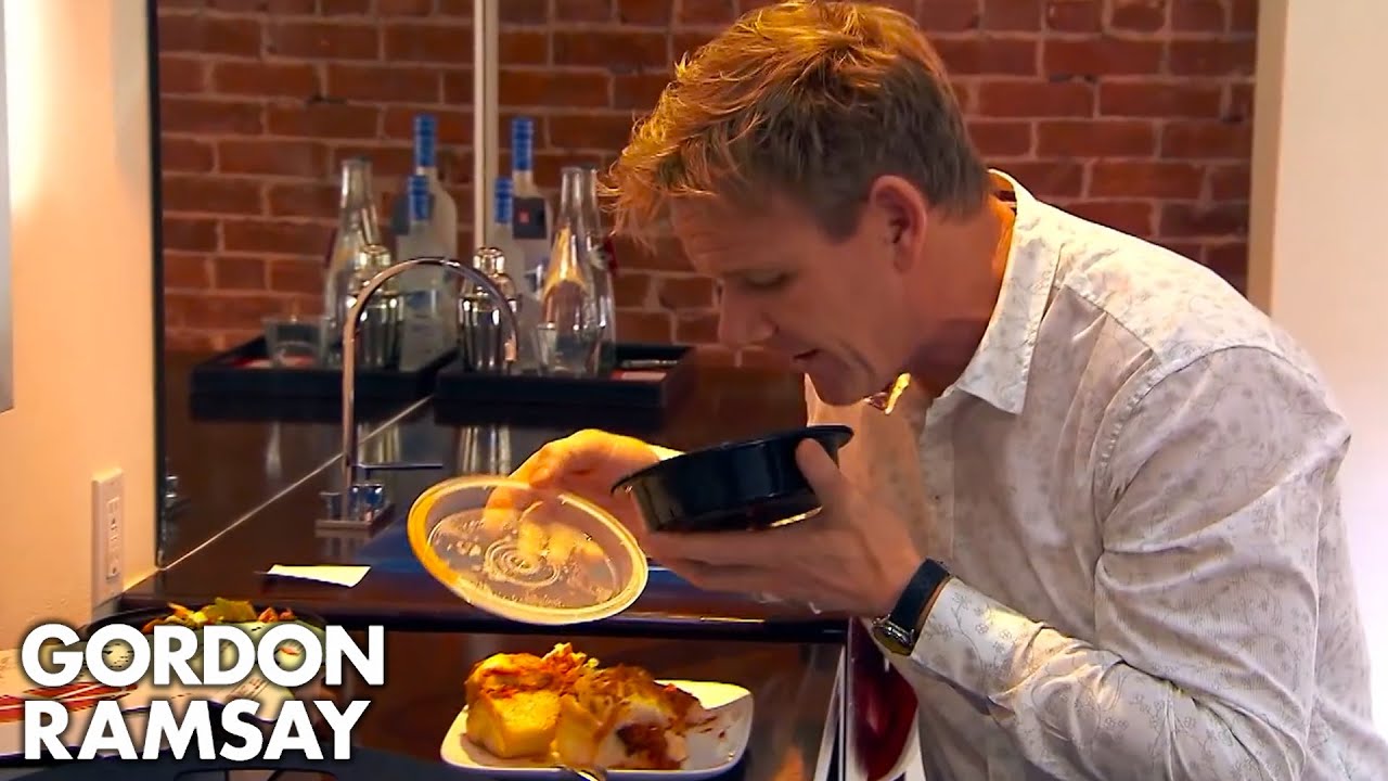 Gordon Ramsay Spits Out His Hotel Food | Hotel Hell - YouTube
