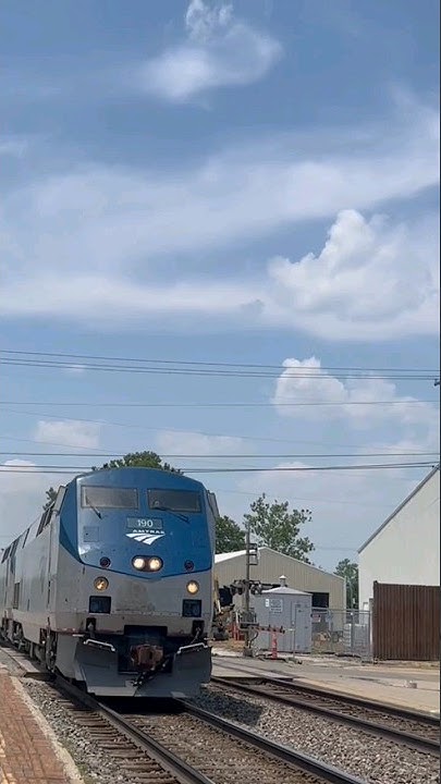 Amtrak P42DC #190 K5LA Horn (Crossing Sequence) - YouTube