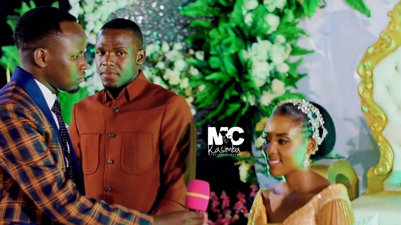 ENTRANCE YA KITAKATIFU SANA, BIBI HARUSI APEWE MAUA YAKE exclusive with ...