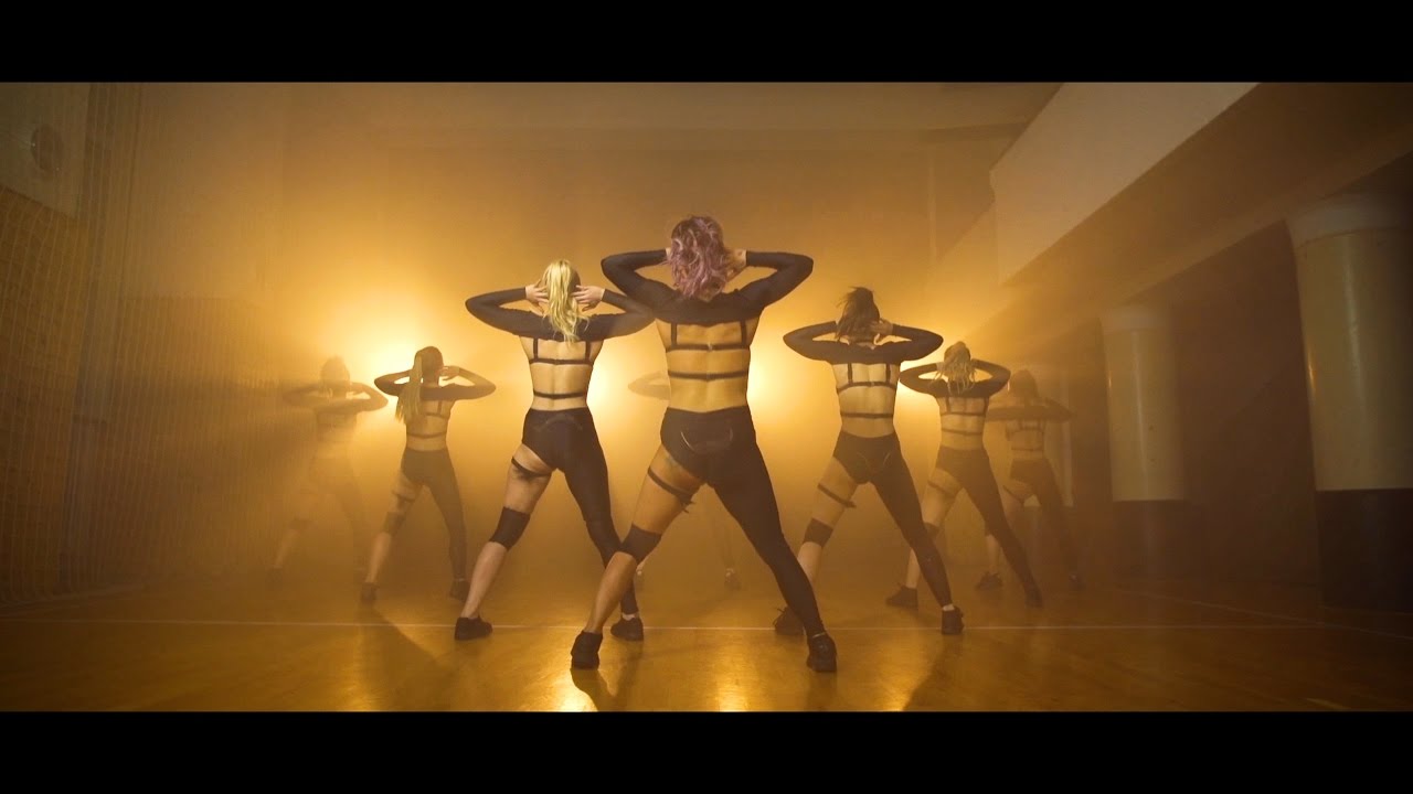 DJ Wich - Twerk ft. Ben Cristovao (OFFICIAL VIDEO) - YouTube