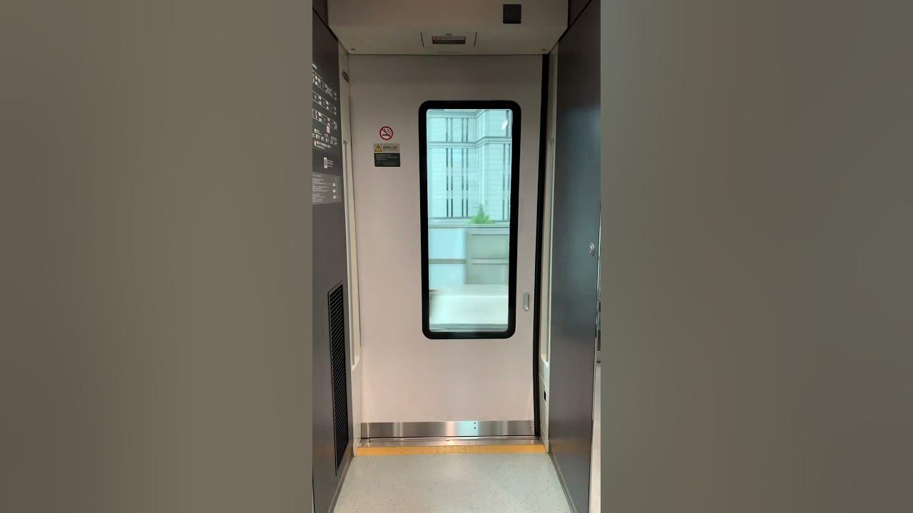 【JR東日本】E353系中央本線特急のドア閉、発車メロディ、車内チャイム、走行音 @東京駅2番線 - YouTube