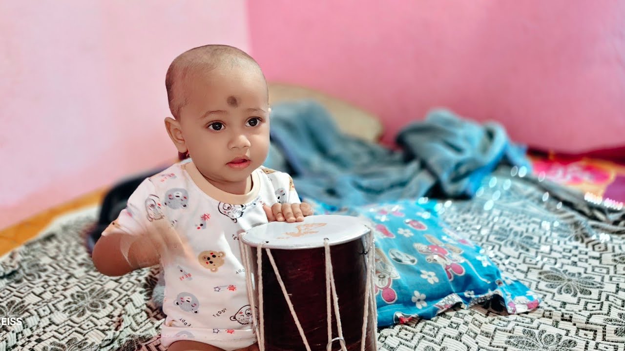 Dhol Bajauchi Puchu 😍 | Vlogging with My Little Brother 🥁 - YouTube