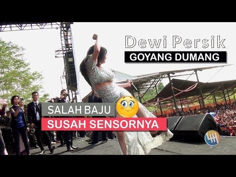 DEWI PERSIK - GOYANG DUMANG (SUSAH SENSORNYA, KARNA SALAH BAJU, Live Samarinda)