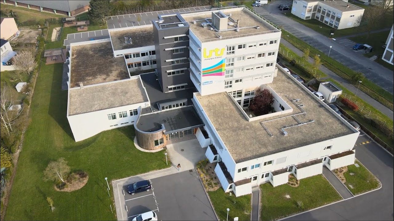 Venir à l'IRTS CA - YouTube