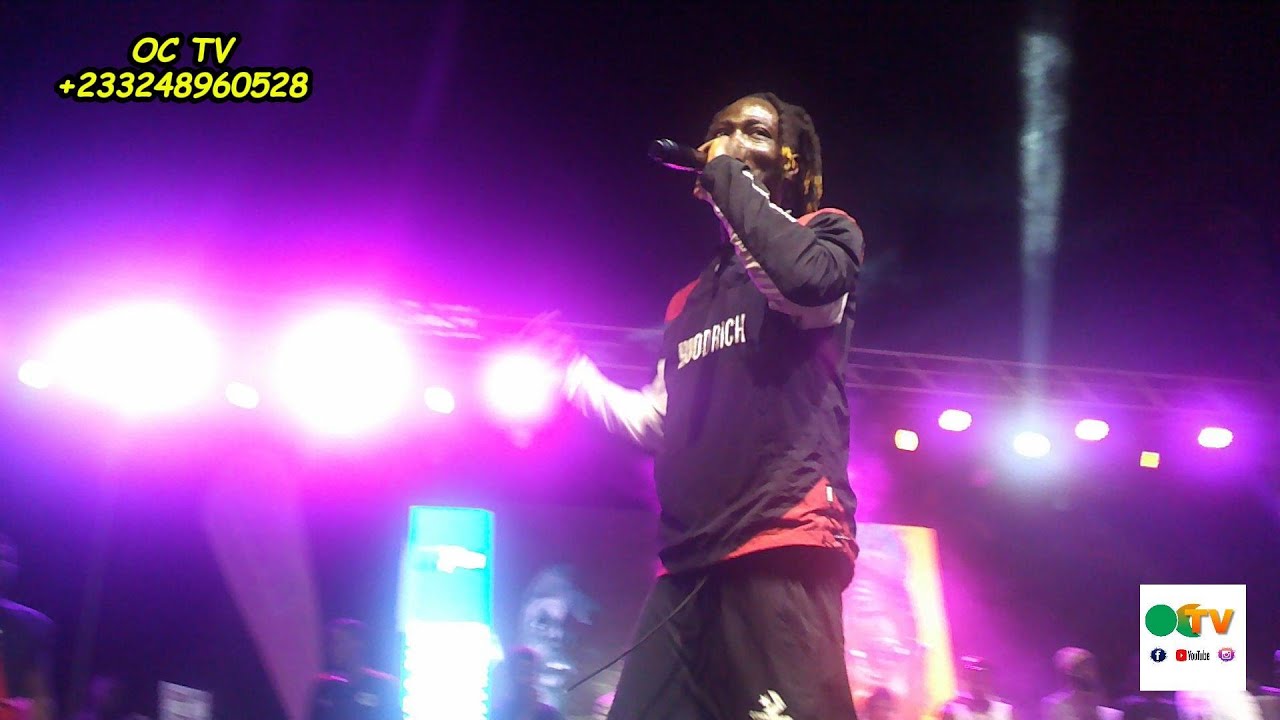 YGA O'Kenneth performance at UCC SRC Week - YouTube